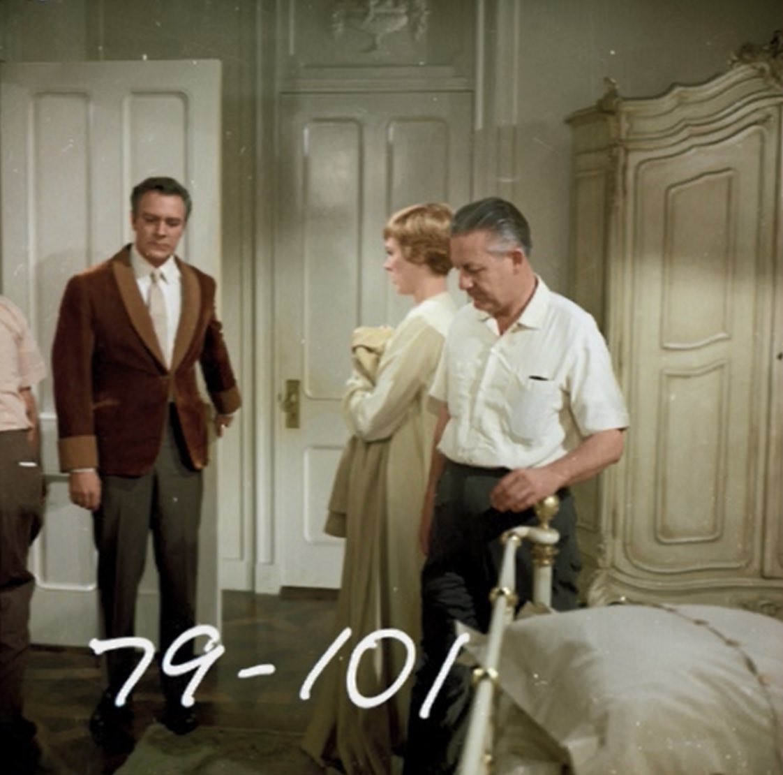 𝘑𝘶𝘭𝘪𝘦 𝘈𝘯𝘥𝘳𝘦𝘸𝘴’ 𝘔𝘰𝘮𝘦𝘯𝘵 on Twitter: "Julie Andrews on the set of “The Sound of Music”(1965)"