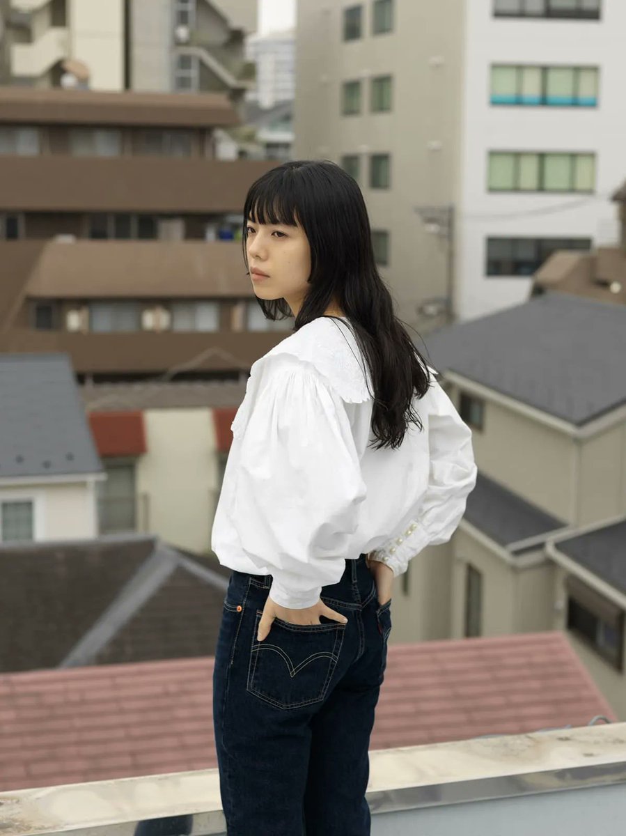 GINZA on Twitter: "カネコアヤノさんが履く、リーバイス®︎ 501®︎。「タイト過ぎず、ブラウスをインしてもバランスがいい」 https://buff.ly/3LF2C4V #pr"