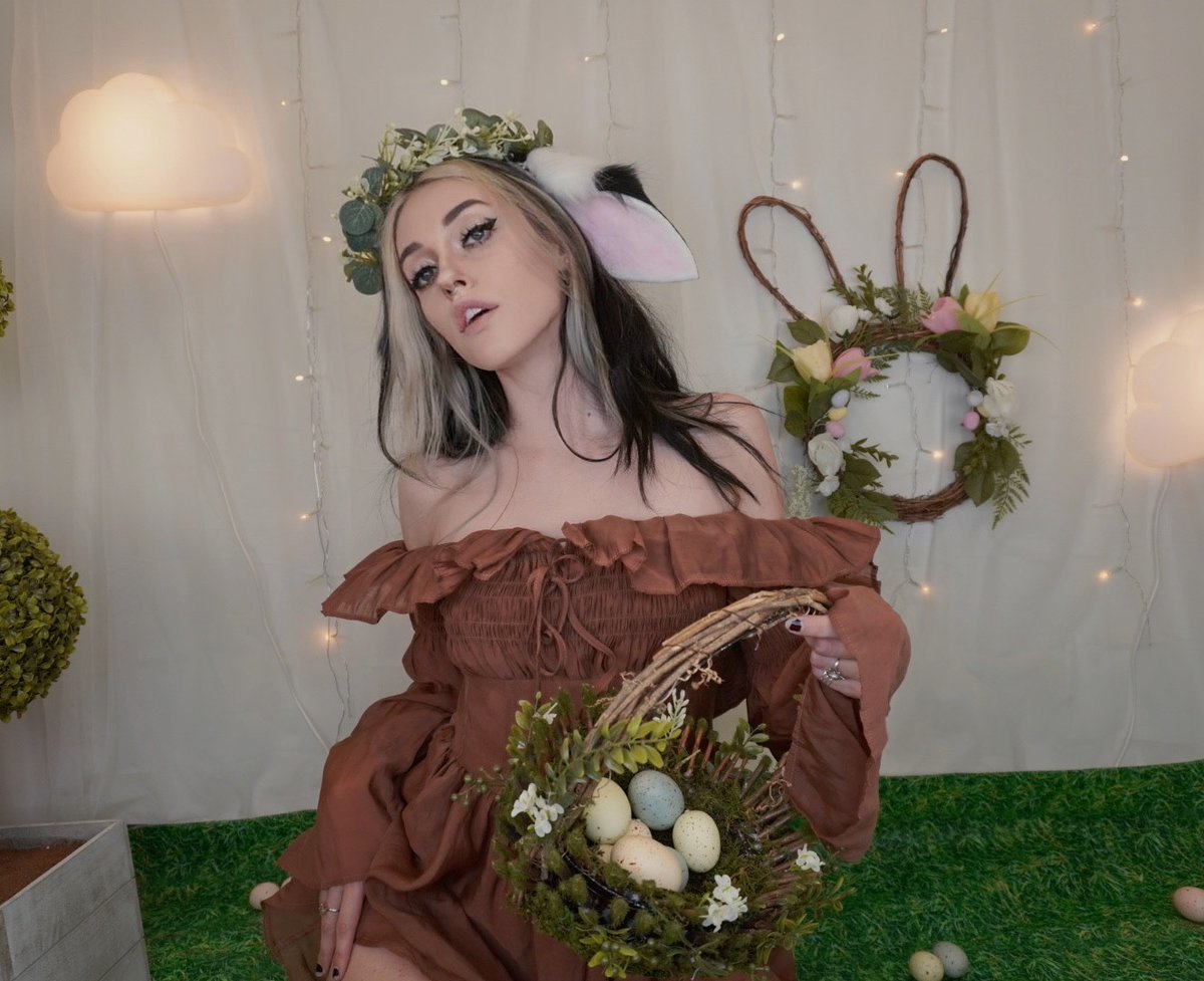 juls ᓚᘏᗢ $3 SALE 0F on Twitter: "RT @peachysonly: 🐰its national bunny day omg🐰"