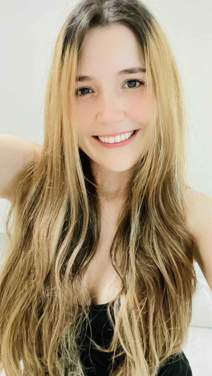 Catalina Andrade on Twitter: "Nobody erases my smile 😊"