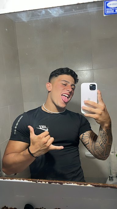 TW Pornstars - SAMUEL.OOK👽. Pictures and videos from Twitter.