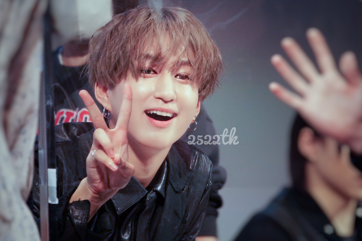 🌞なな🤍 on Twitter: "RT @2522tk: 230409 SUPER★DRAGON 『mirror』サイン会 3部 #SUPERDRAGON #スパドラ #슈퍼드래곤 #池田彪 ...