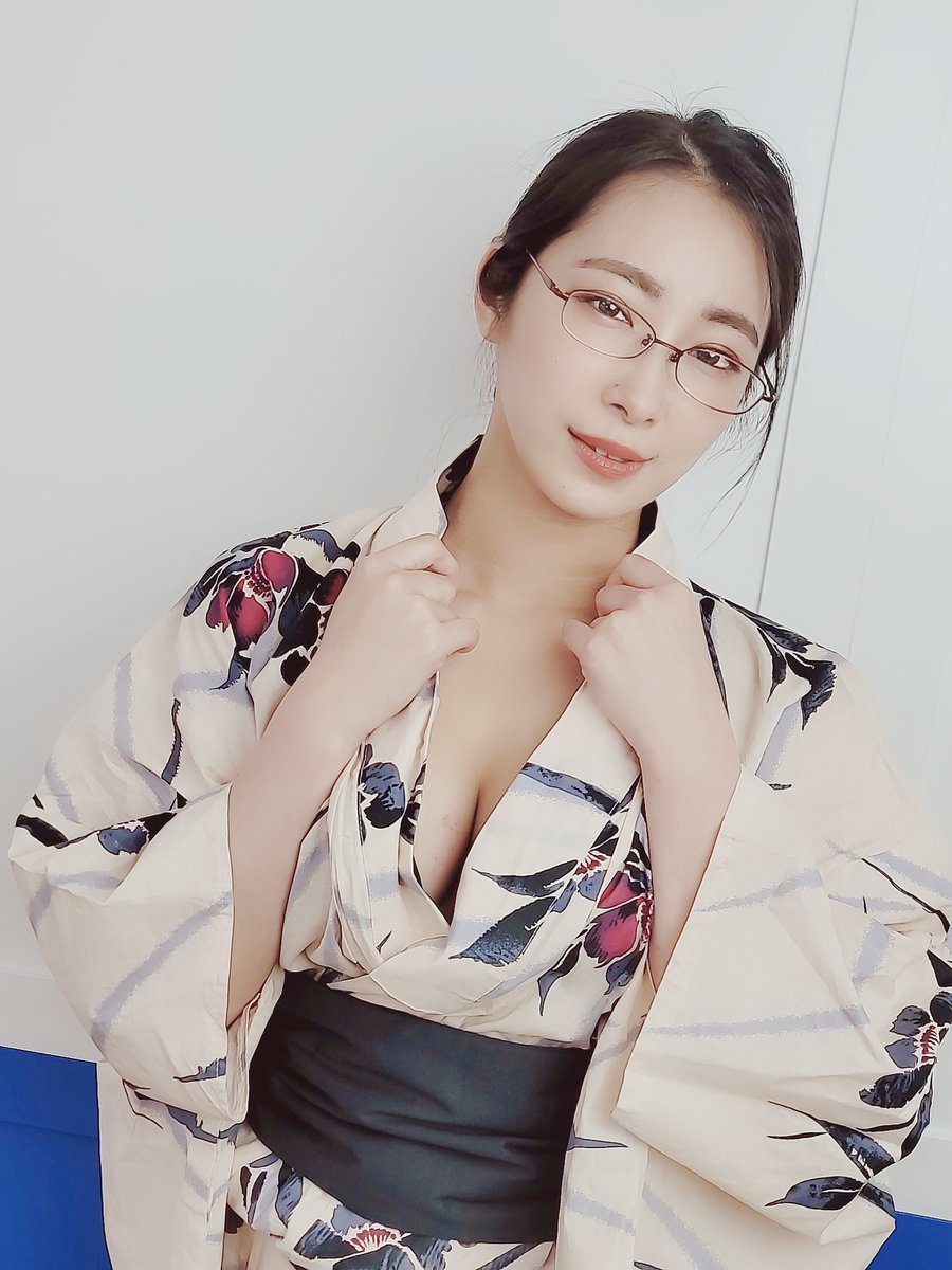 フレッシュ/出演者情報 on Twitter: "4/10(月)【フレッシュフォトセッション / #着崩し浴衣水着Day 】令子ちゃん(@reiko_2303)です♪"