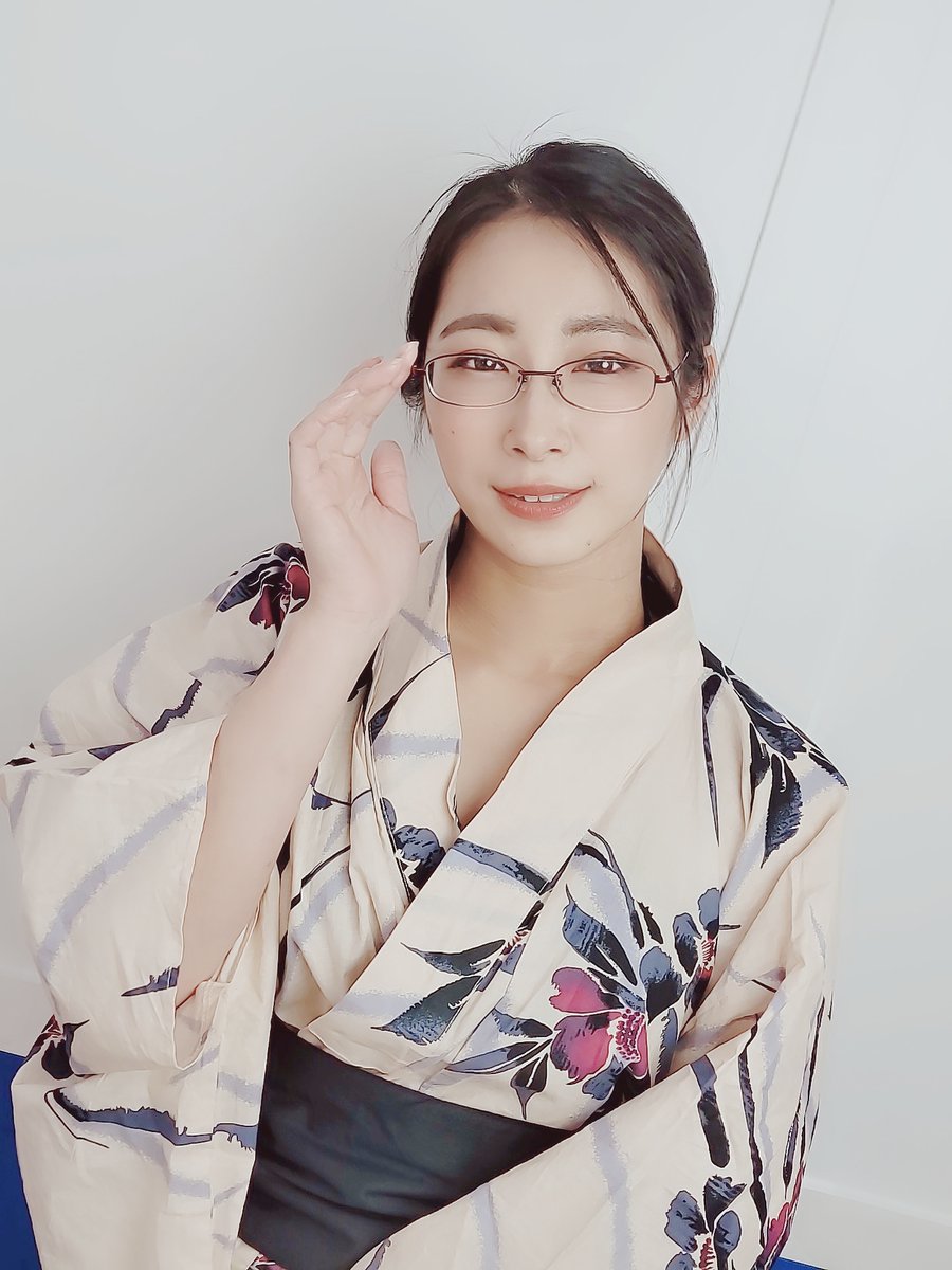 フレッシュ/出演者情報 on Twitter: "4/10(月)【フレッシュフォトセッション / #着崩し浴衣水着Day 】令子ちゃん(@reiko_2303)です♪"