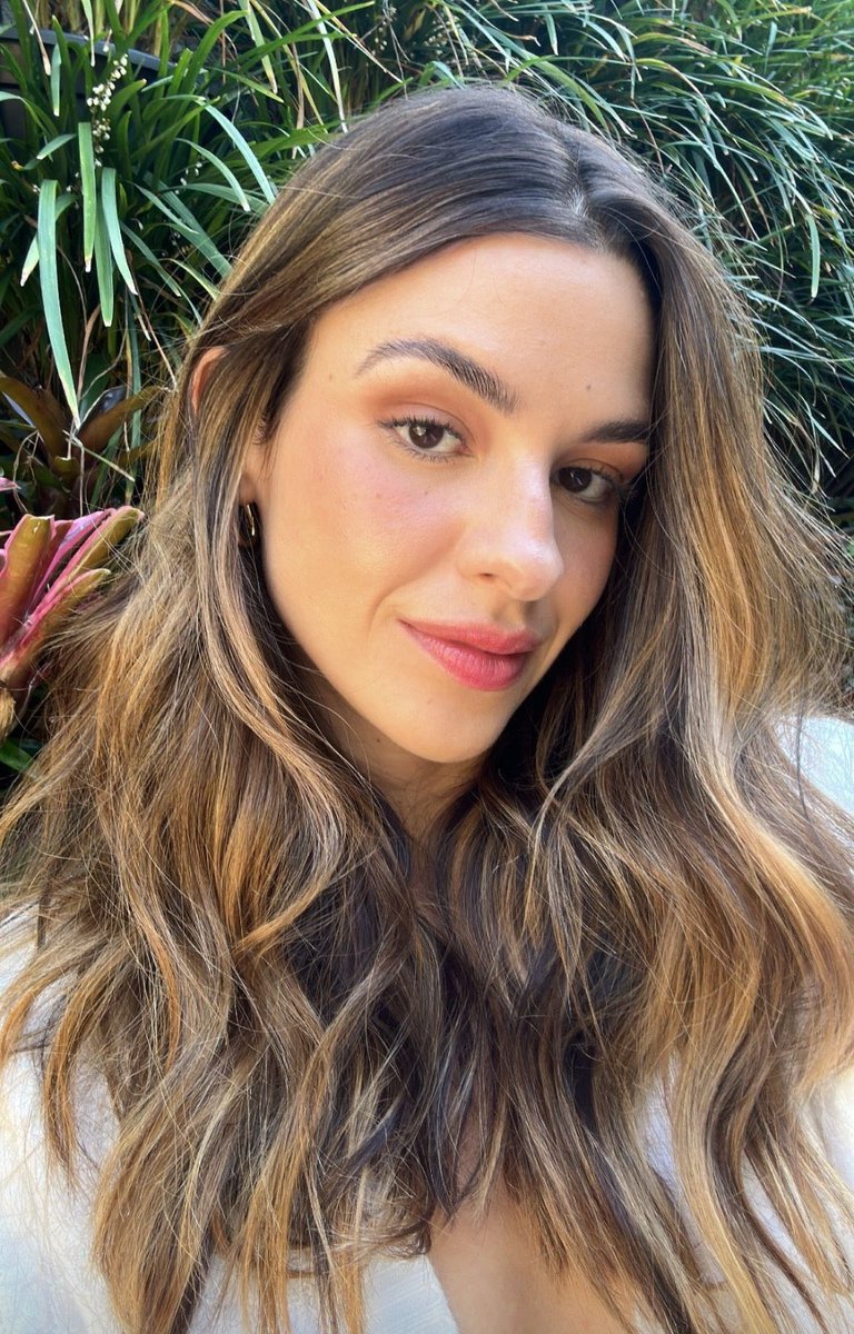 B - WEarp #duskwood on Twitter: "Priscila Reis é simplesmente a mulher ...