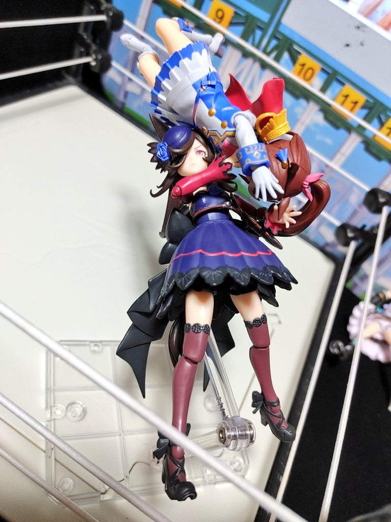 リフラフさん On Twitter ラッシャーさんから買い取ったこのリングには床割れギミックがついてるのだ雪崩式ブレーンバスター!!!