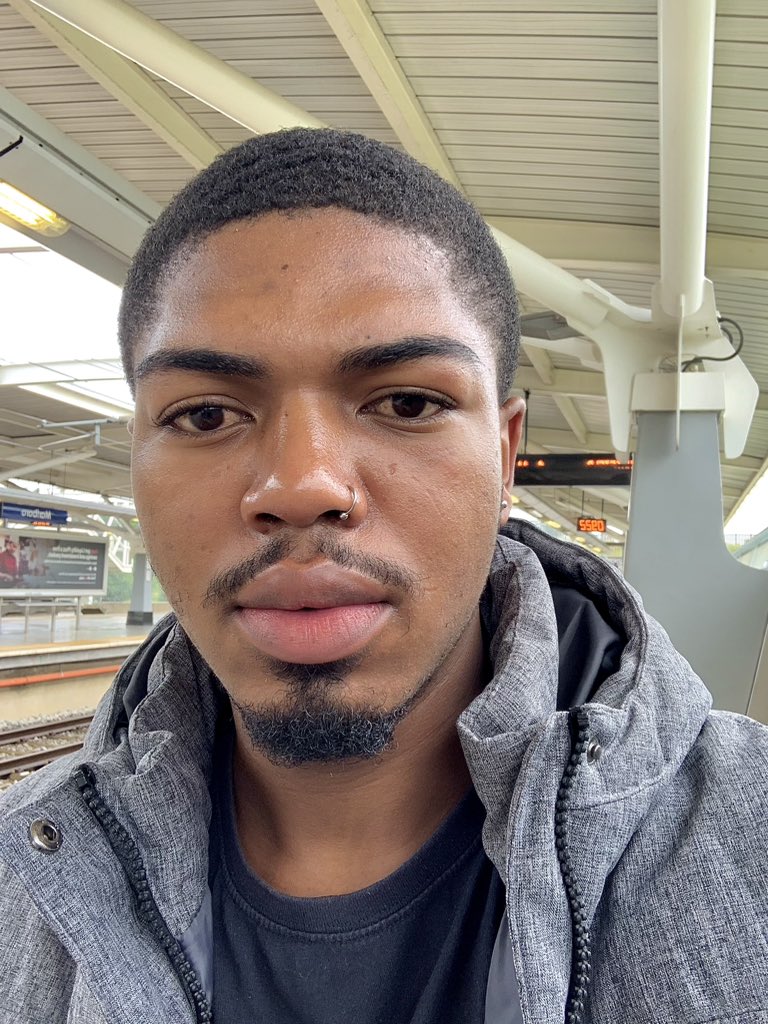 Lwando Xelo on Twitter: "selfies from the other day."