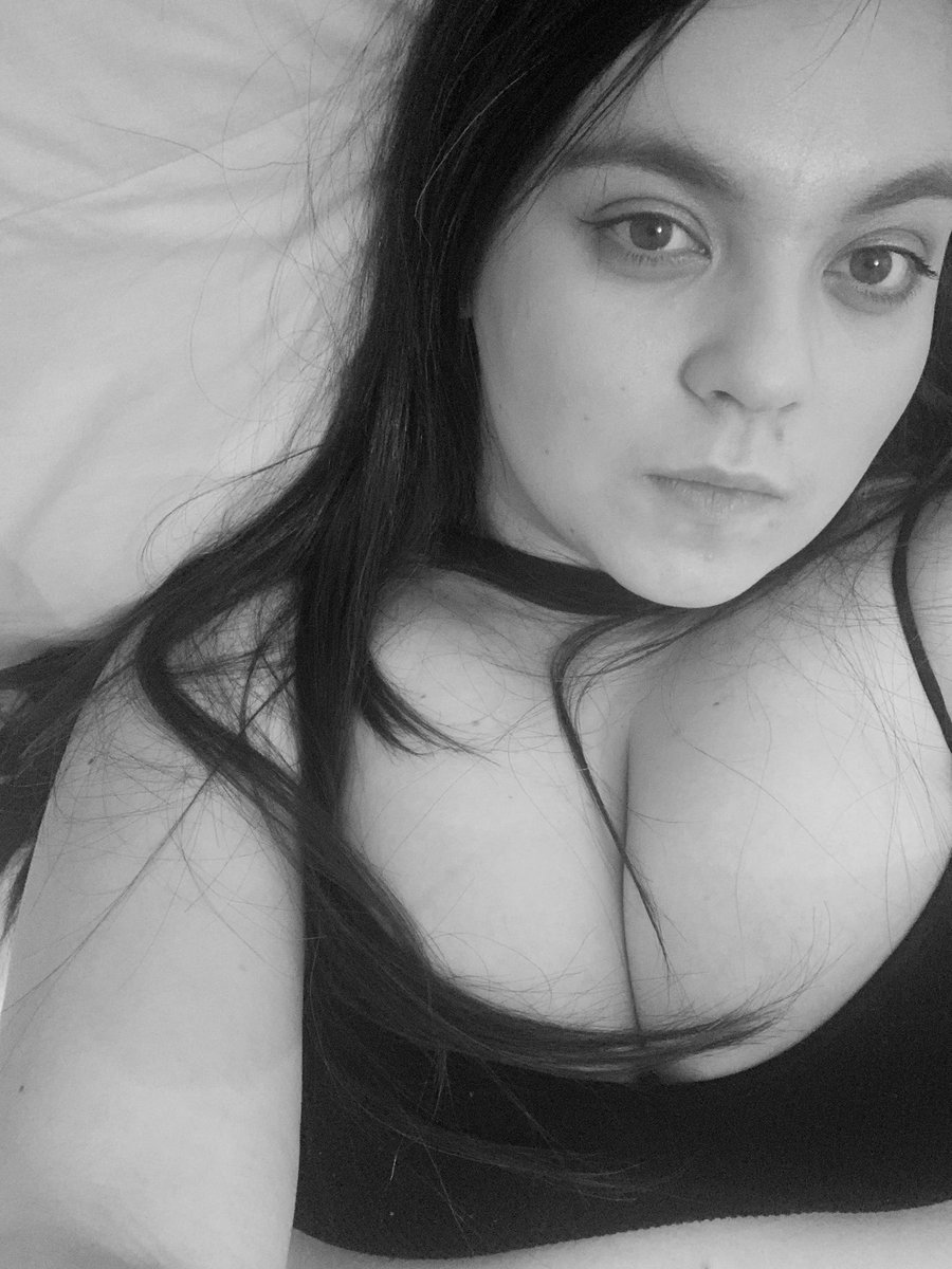 Baddie Js Soft Simp on Twitter: "RT @GoddessJ_Findom: You got me falling, through noticing the ...