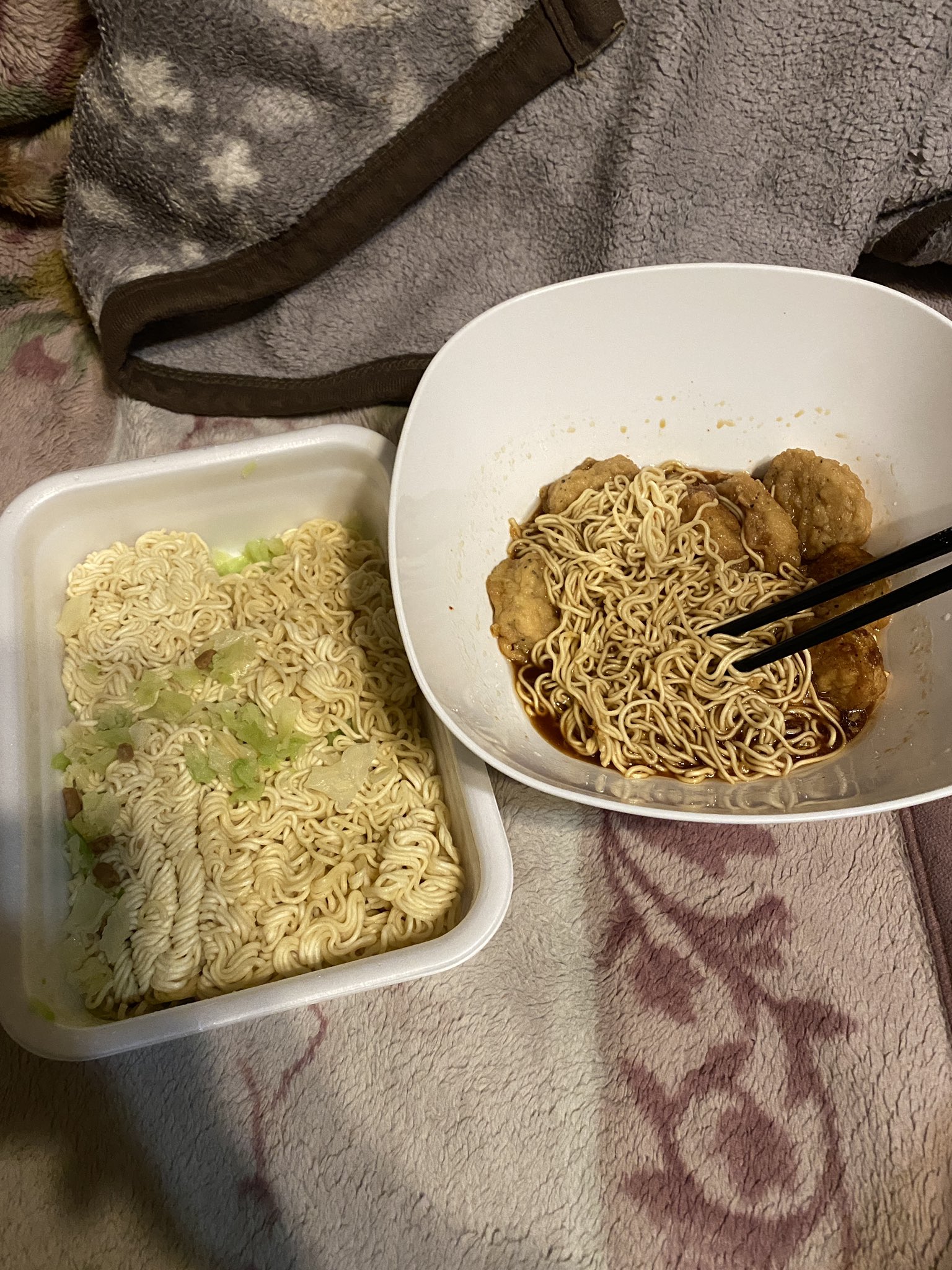 p0ly on Twitter: "@1111___ichi 超大盛りといんすたんとめん https://t.co/NcdAQ9tleG" / Twitter