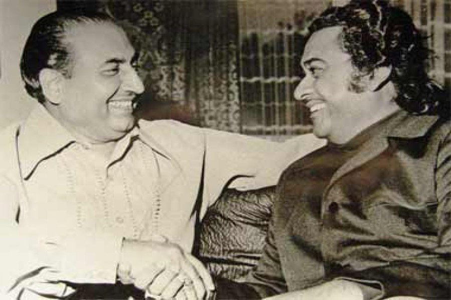 1975 is remembered for Sholay. But another Dharmendra-Amitabh Bachchan ...