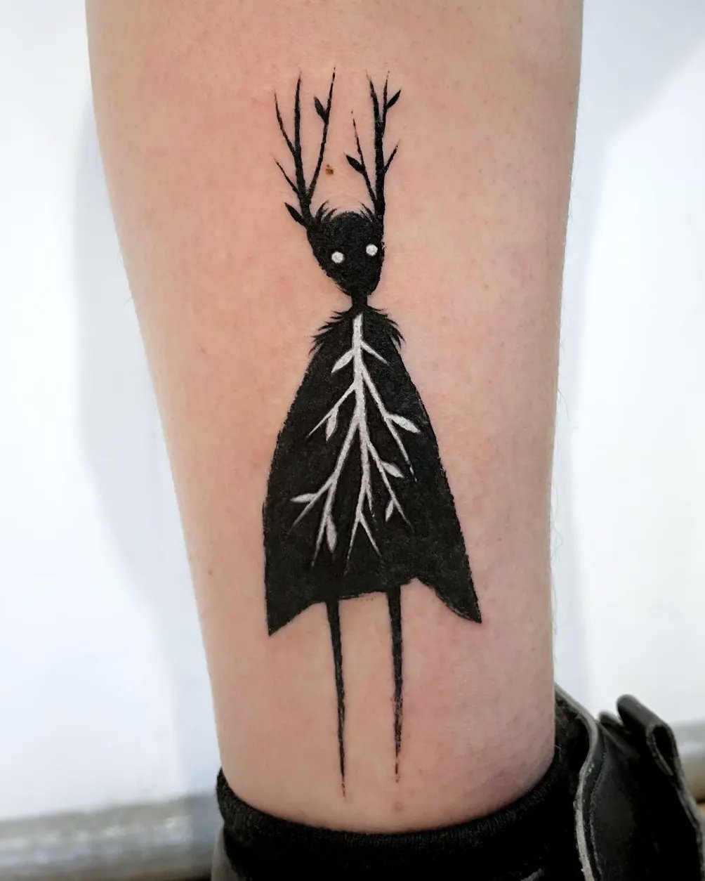 Negative Space Tree Tattoos 30 Best Ivy Tattoo Ideas You Should Check