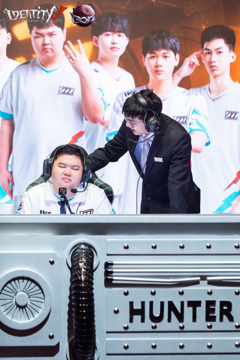 【公式】IdentityⅤ第五人格eスポーツ事務所 on Twitter: "#COAVIワールド決勝 〜Day9現場写真アーカイブ〜 DOU5、GG #IdentityV #第五人格 #第五 ...