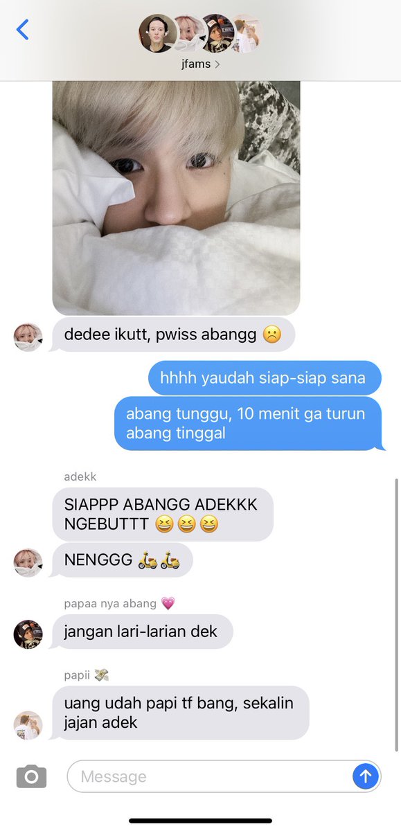 Eileen | au on 📌 on Twitter: "jaeyong fam au ft 99l SM fams 💌 . adek ikut nongki ´ˎ˗"