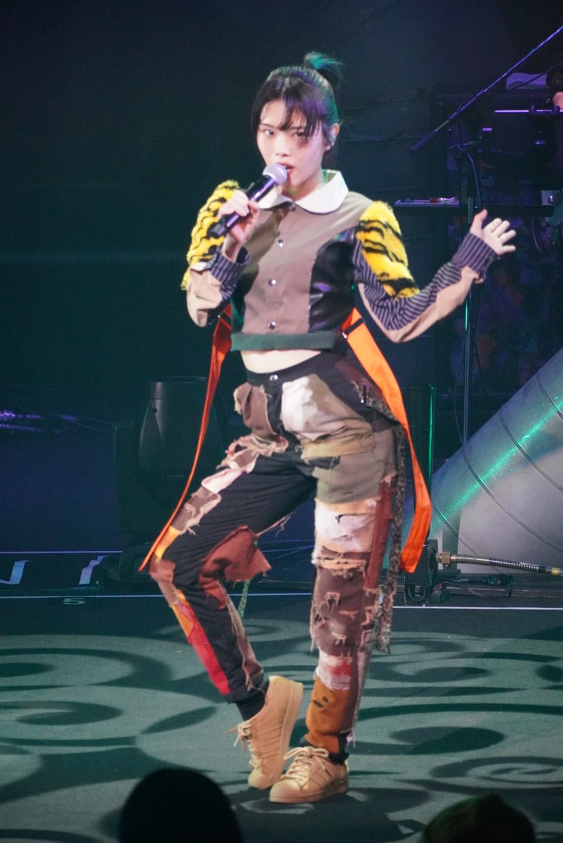 アユ肉・D on Twitter: "BiSH沼津おわったー！ ByeByeShowの前のMCでリンリン泣いちゃうし あとのMCでも家族が来てる前で落ち着かなくて歩き廻っちゃうしw ピンクに ...