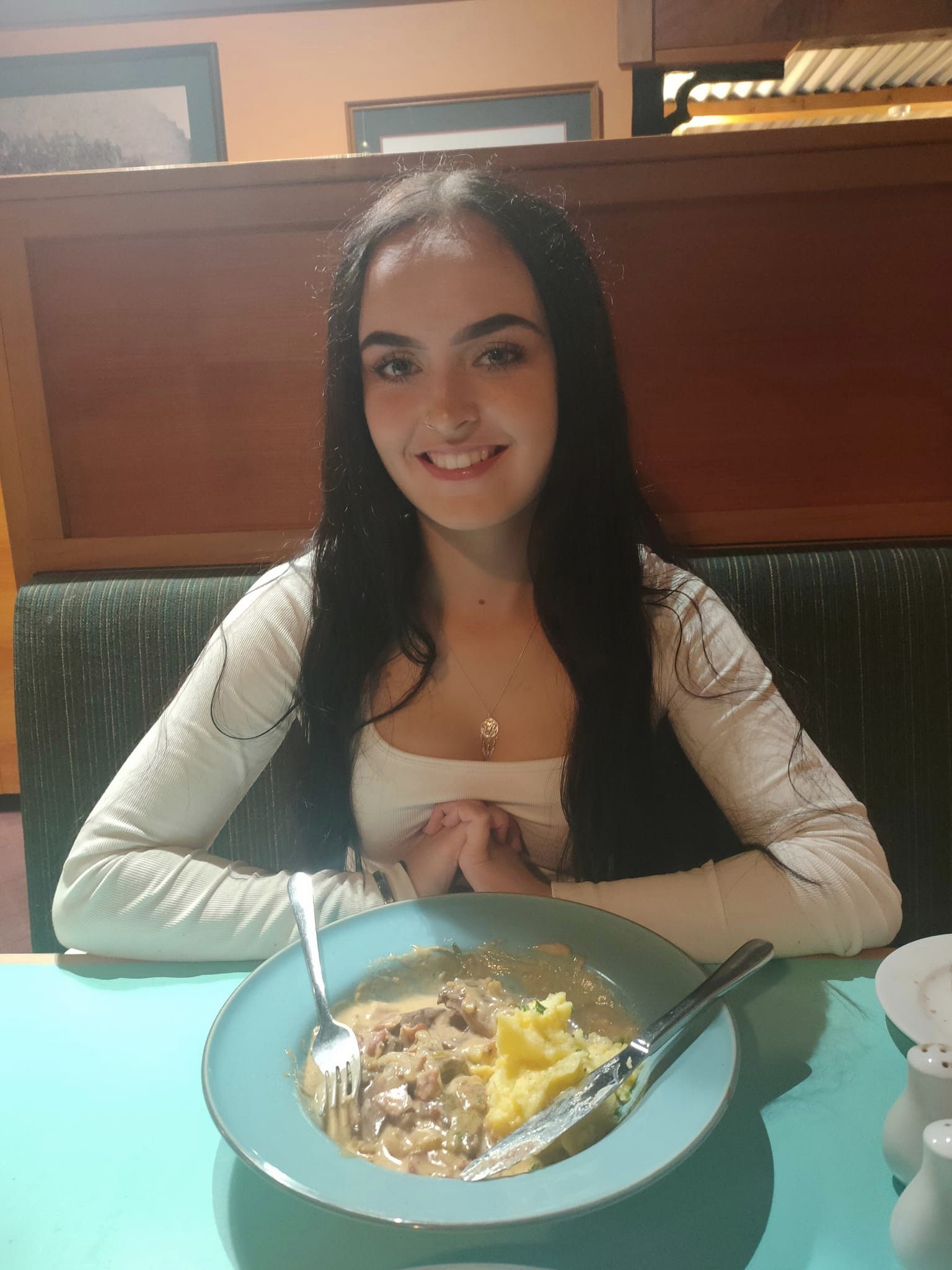 Jerry Ewing on Twitter: "My beautiful daughter is 17 today. 17!! How did that happen? Happy ...