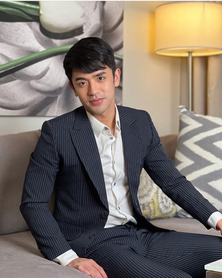 Ashley 🌑☀️ on Twitter: "dami kong nakikita na ganito sa kpop stan tweet so gawan natin ng entry ...