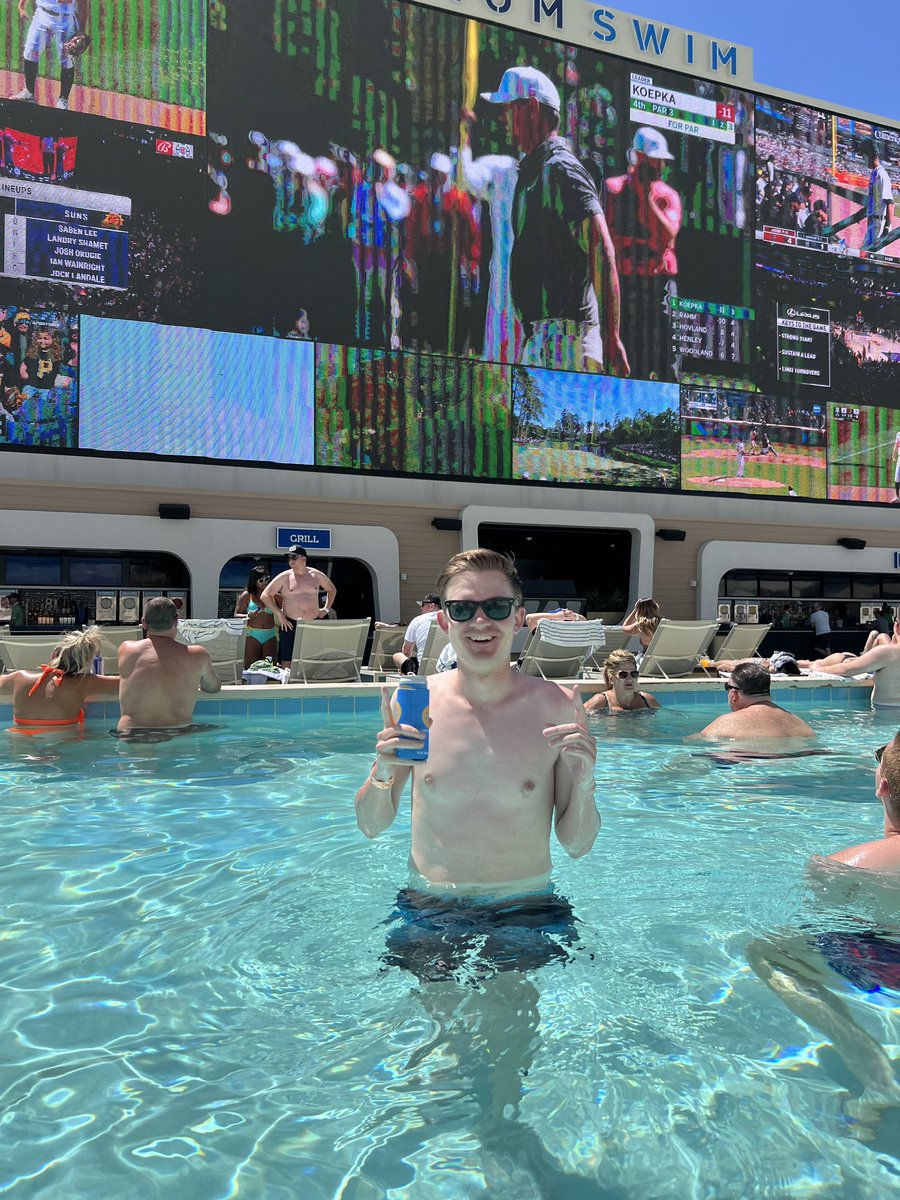 Matt Samuelson on Twitter: "Met my best buddies college buddies this weekend as we did Vegas ...