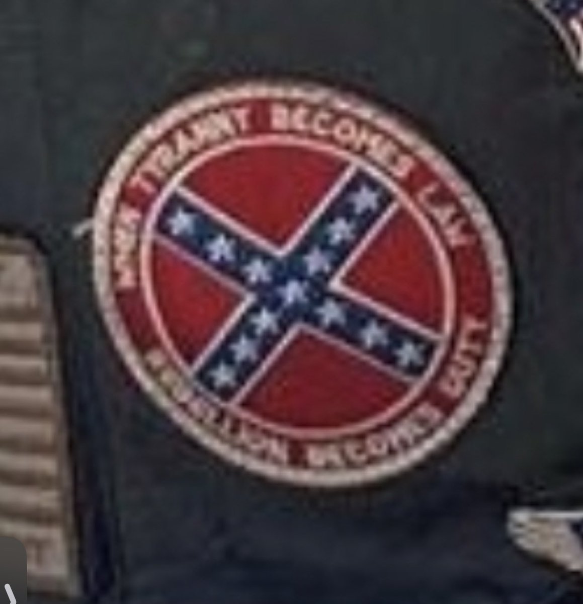 PatriotTakes 🇺🇸 on Twitter: "A man wearing a Confederate flag patch at Mar-a-Lago."