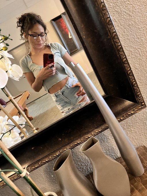 Tw Pornstars Kitt Lacey Vegas Gem π The Latest Pictures And Videos