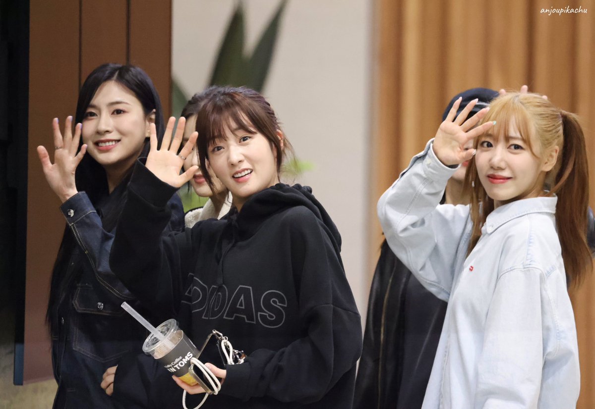 ϞϞ(๑⚈ ․̫ ⚈๑)∩ #DND #Pink drive🚗 on Twitter: "230412 KBS Cool FM 비투비의 키스 더 라디오 퇴근길 #에이핑크 #Apink # ...