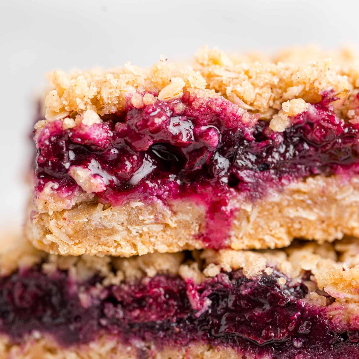 Rachel on Twitter: "Super rich and buttery, these blueberry crumb bars are filled with homemade ...