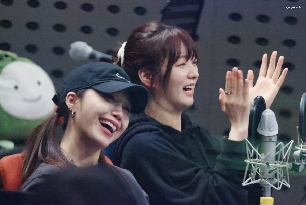 ϞϞ(๑⚈ ․̫ ⚈๑)∩ #DND #Pink drive🚗 on Twitter: "230412 KBS Cool FM 비투비의 키스 더 라디오 #에이핑크 #Apink #SELF ...