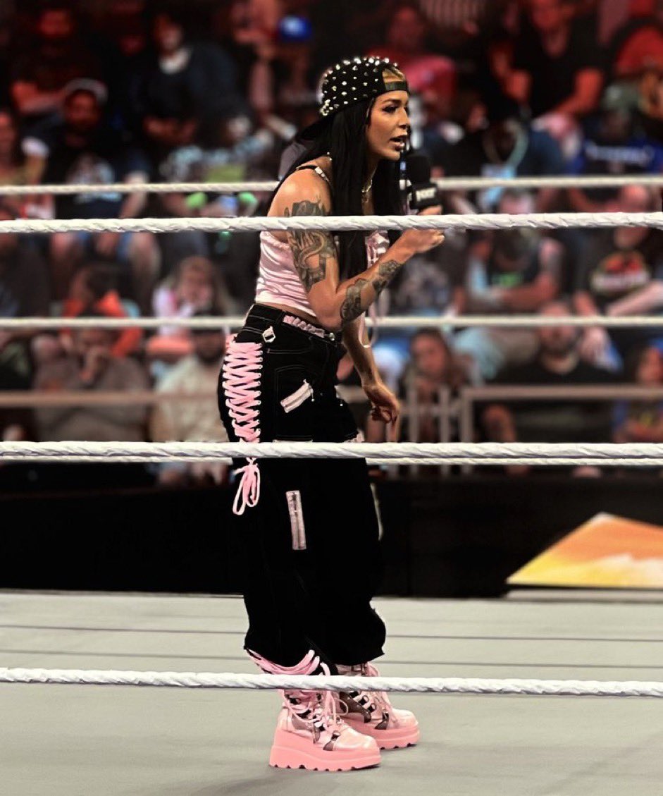 Cora Jade on Twitter: "This place is nothing without me. #WWENXT https://t.co/QEI6UxSFns" / Twitter