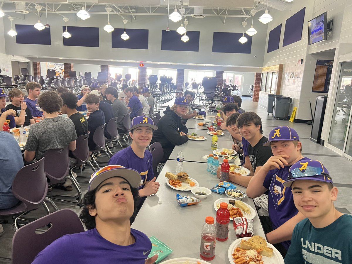 Avon Baseball on Twitter: "Thank you to OUR parents who helped serve and set up the TEAM lunch ...