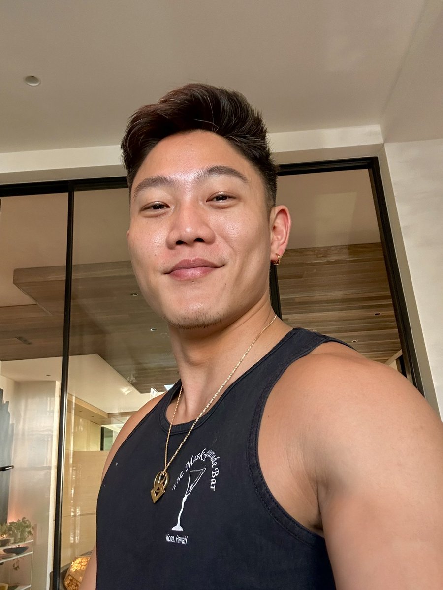 Caio Martins on Twitter: "30 an up Twitter, drop a picture with your age. Esse ano os 32 vem aí :)"