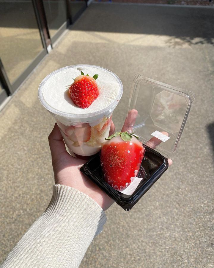 Still on Twitter: "RT @retrip_gourmet: もちもち食感の中からあふれる多幸感...！日本全国の“進化系大福スイーツ”7選 https://rtrp.jp ...