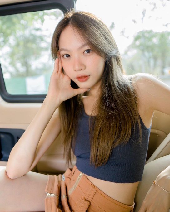 นักกวี on Twitter: "บางกรอบ ใครชอบบ้าง . เข้ากลุ่มไลฟ์สด https://lin.ee/Kc6HFbr"