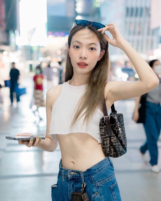 นักกวี on Twitter: "บางกรอบ ใครชอบบ้าง . เข้ากลุ่มไลฟ์สด https://lin.ee/Kc6HFbr"