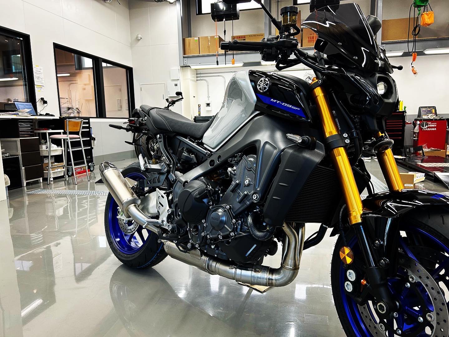 YSP千葉中央 on Twitter: "MT-09SP納車整備中です ️🔧 アクラポビッチ&フェンダーレスしてます💁‍♂️ サウンドも良いですね🥰 #MT09 #MT09SP # ...