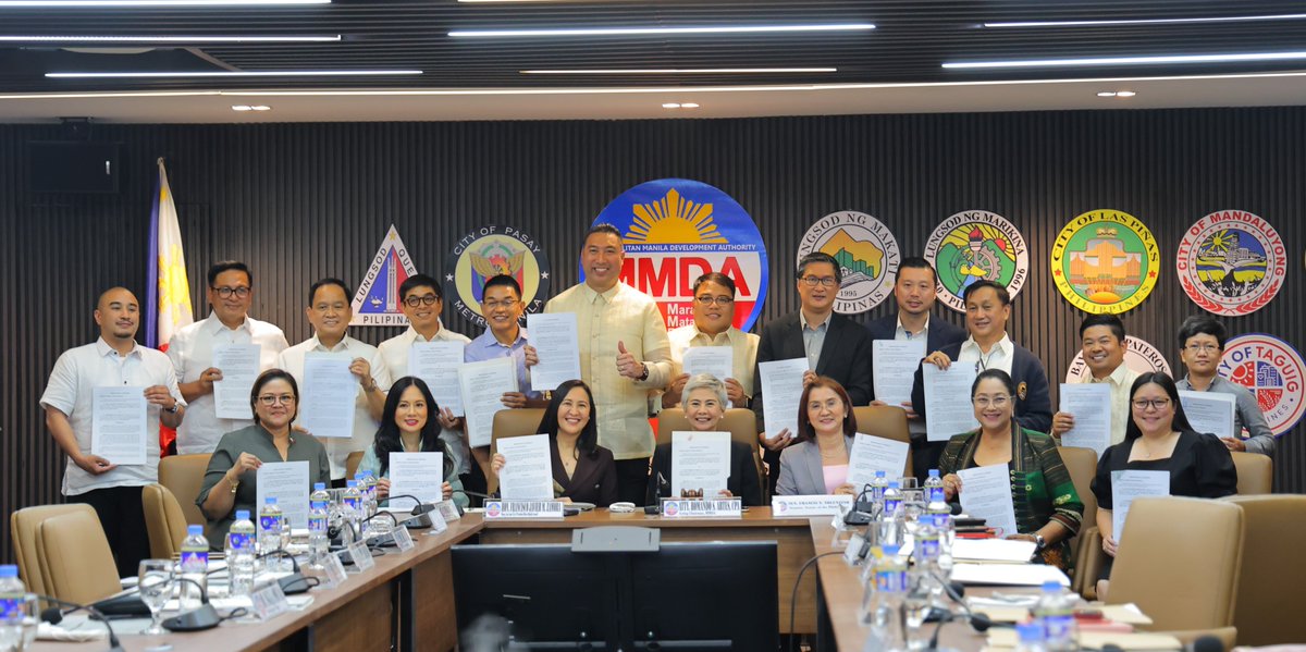 Quezon City Government on Twitter: "Idinaos ngayong araw ang ceremonial signing ng Memorandum of ...