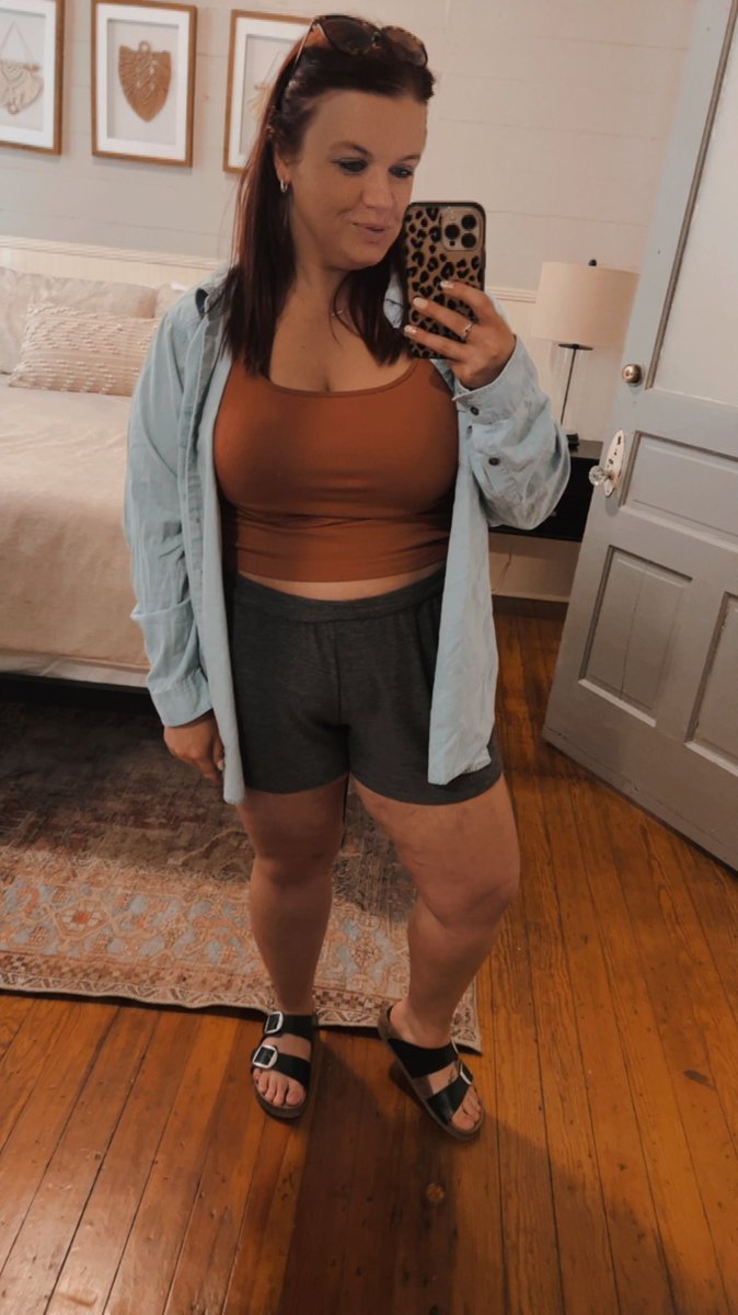 Kaitlin On Twitter My Room Has A Great Selfie Mirror So Be Prepared