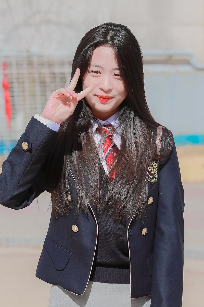 ahyeon pics on Twitter: "thank you sm guys for 6k followers!🥹💗 let's continue to support baemon ...