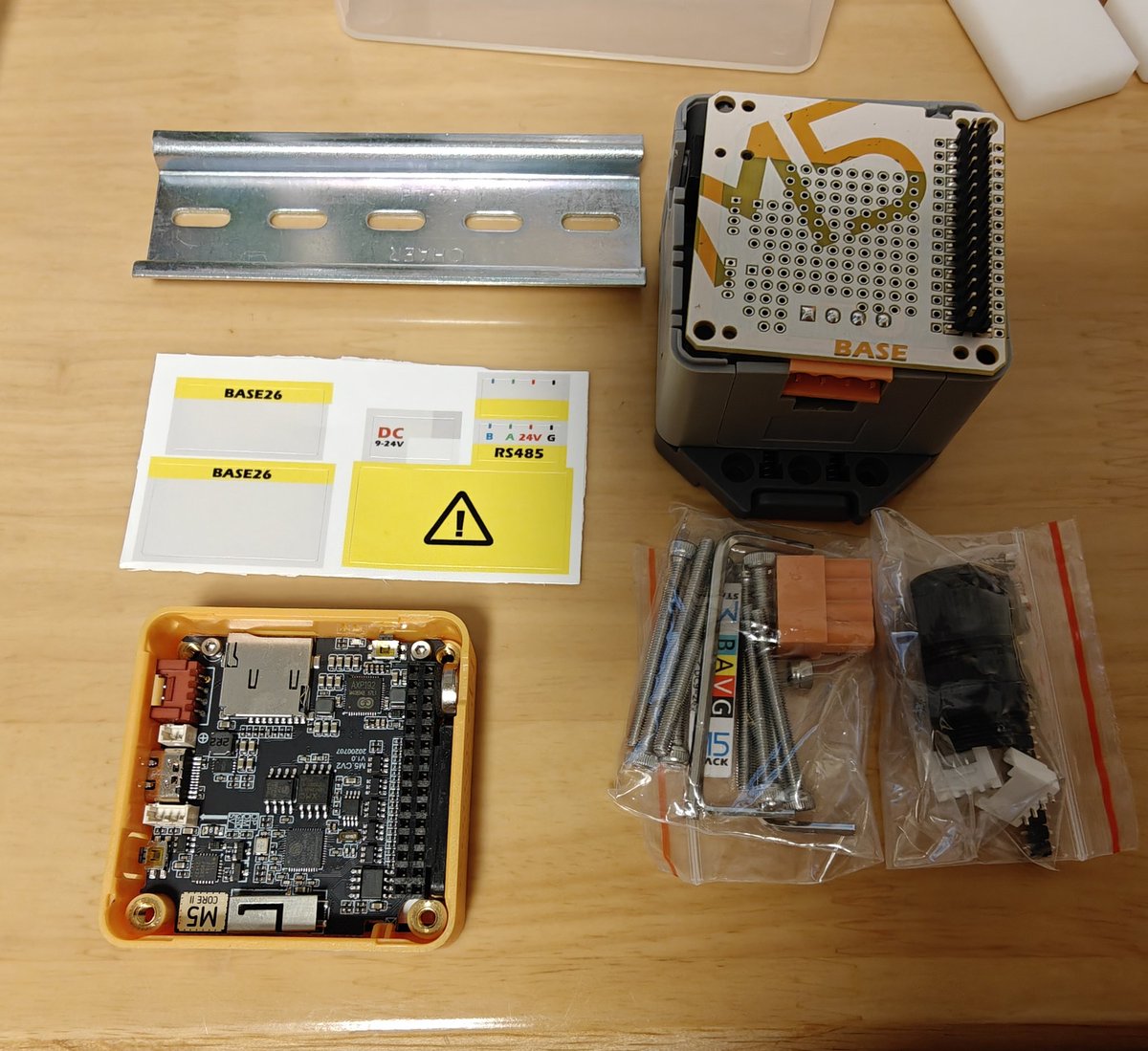 M5Stack on Twitter: "RT @murayahk: できるだけM5Stackのパーツでスタックチャン組立できないが試行中。Base26だと切る場所が少ないけどブラケットと ...