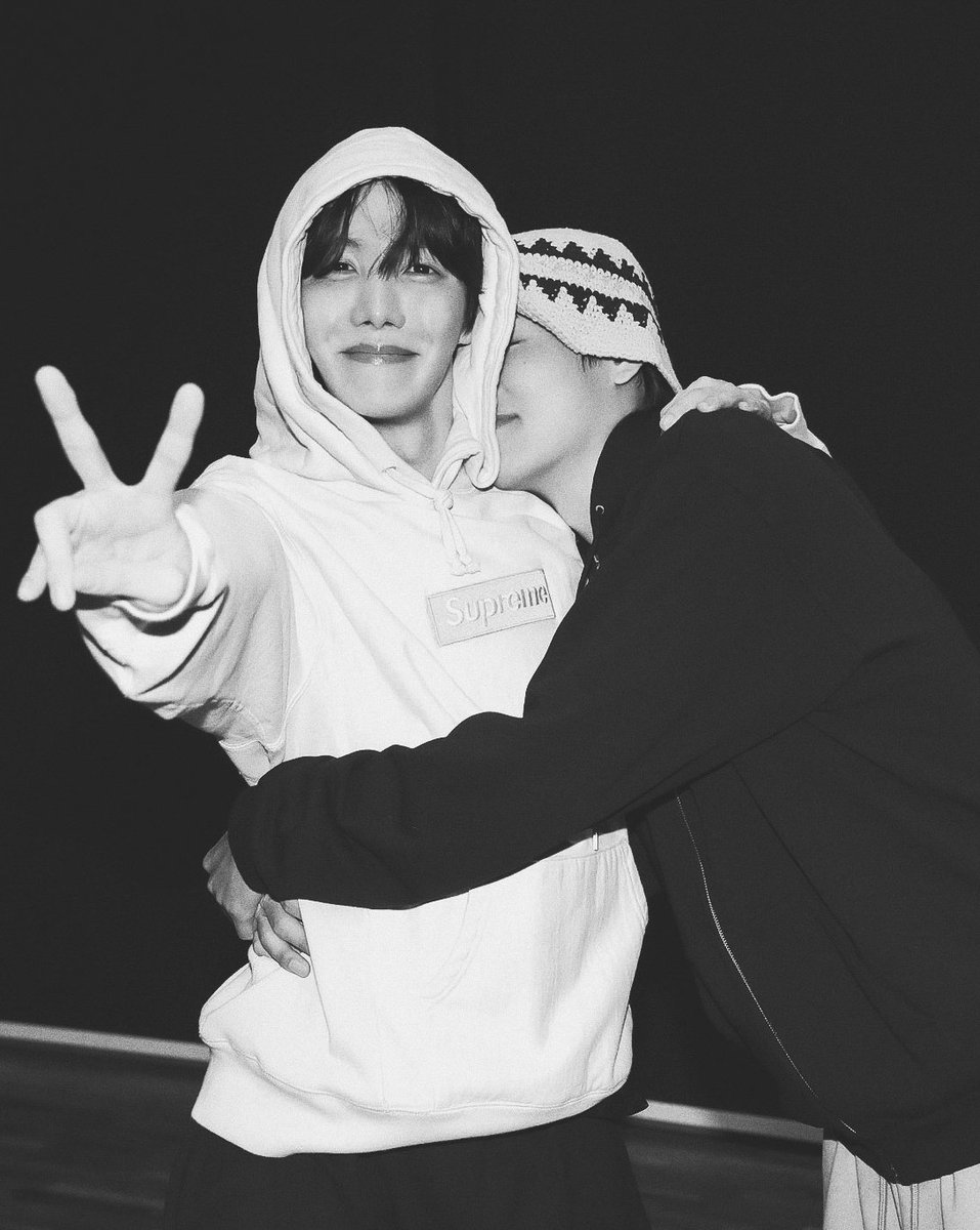 𓂋 on Twitter: "Vhope my loves