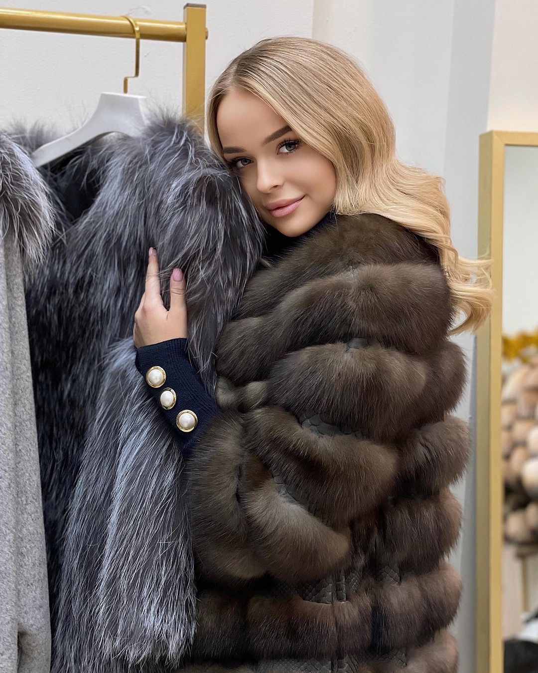 ThickFurLover on Twitter: "Russian model Sasha Golov https://t.co/sGlbgObDDO #SashaGolov #fur # ...