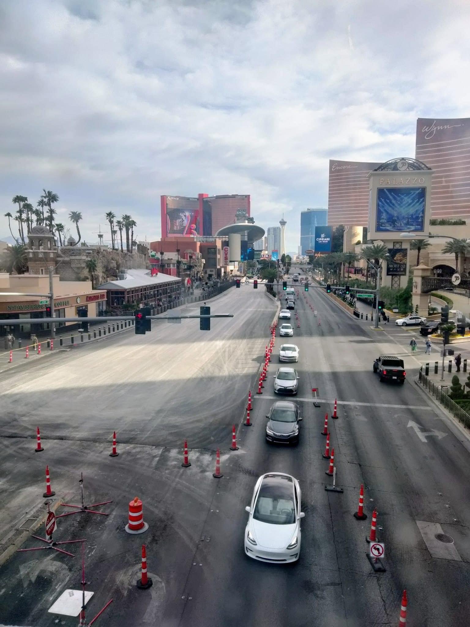 edmtrain on Twitter: "We seen some pics of roads/lanes closed down around the strip in ...