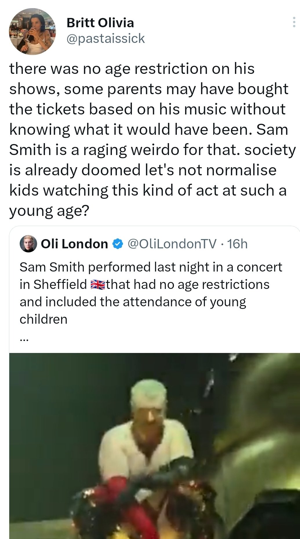 Ross McCafferty on Twitter: "Sam Smith is a raging weirdo?! https://t.co/7byT4odPk4" / Twitter