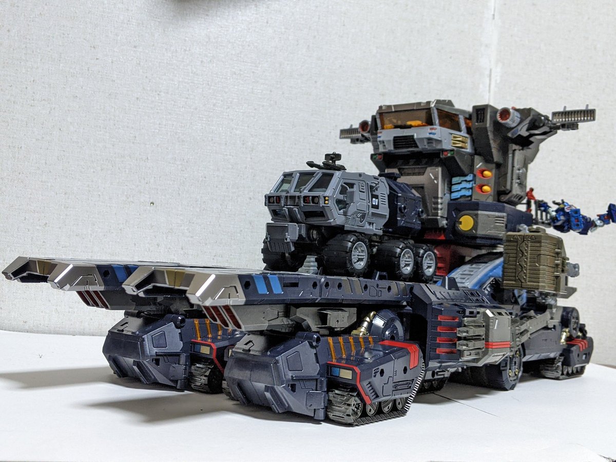 もささ 成田SKYGATE BASE on Twitter: "製造ロット8078番 成田SKYGATEBASE所属/ エリア99分遣群旗艦 グランドダイオン級陸上戦艦 “オライロータス ...