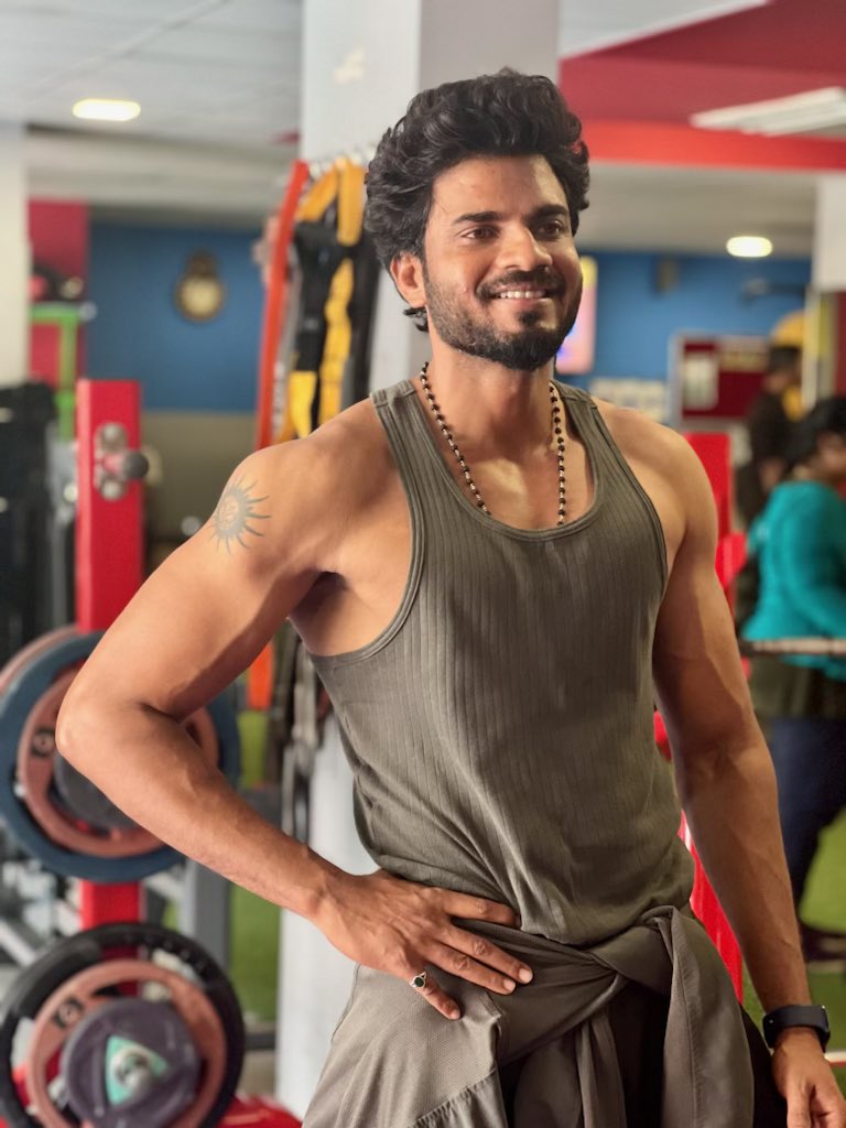 சினிமா தமிழ் சினிமா on Twitter: "#MuraliRadhakrishnan 💪🏻"