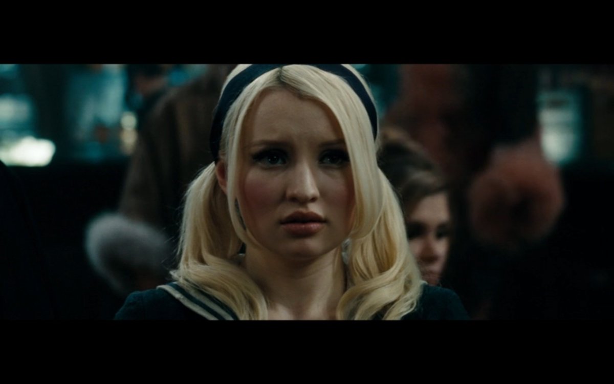 𝙎𝙝𝙤𝙘𝙠 𝙅𝙖𝙘𝙦𝙪𝙚𝙨 𝘿𝙚𝙢𝙮 on Twitter: "Now watching SUCKER PUNCH Extended Cut (2011, Zack Snyder)"