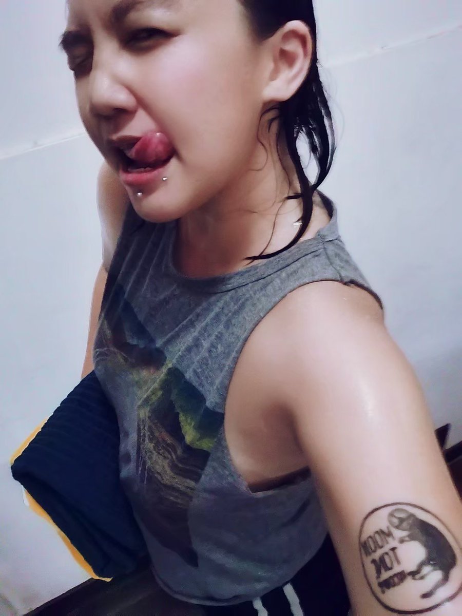 Unnamedminor on Twitter: "wet & hot 😜 ร้อนนนนนนนนนน"