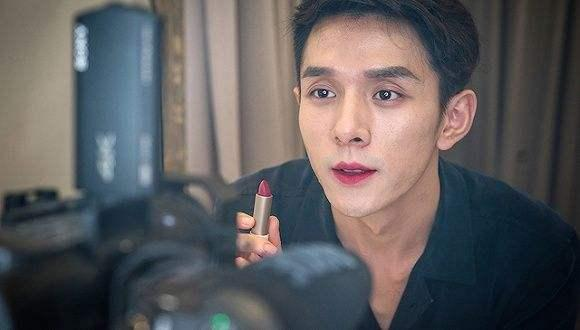 💜🌸Love and Peace🍀🍡 on Twitter: "Wtf? 天啊？周深 is effeminate or camp? ？？ Everyone said that he is ...