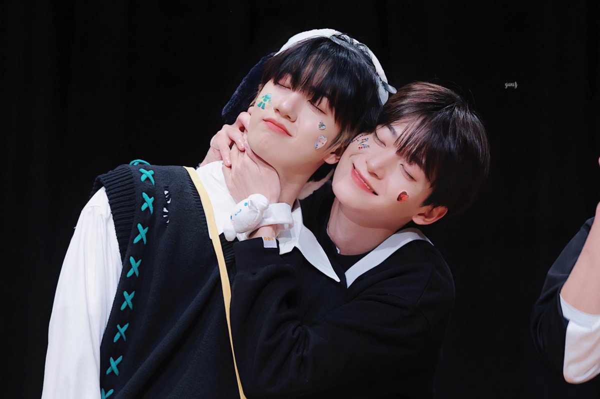 tomatoz🍅 on Twitter: "내가 좋아하는 토마토즈 듀오🍅🍅 #WONJIN #원진 #JUNGMO #정모 #토마토즈"