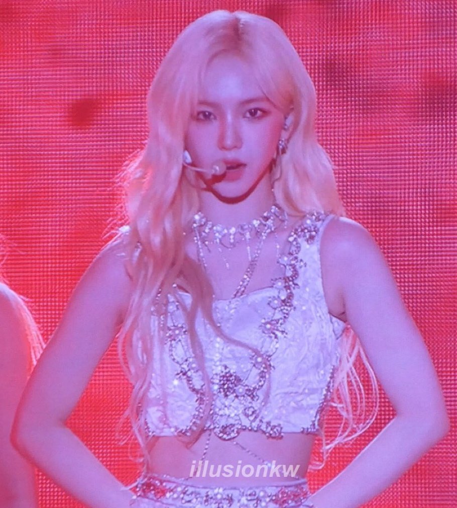 Hourly Karina On Twitter Rt Hourlykrn Blonde Karina