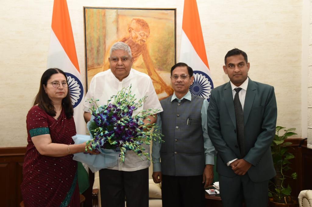Panjab University, Chandigarh on Twitter: "Prof Renu Vig, Vice-Chancellor, Panjab University met ...