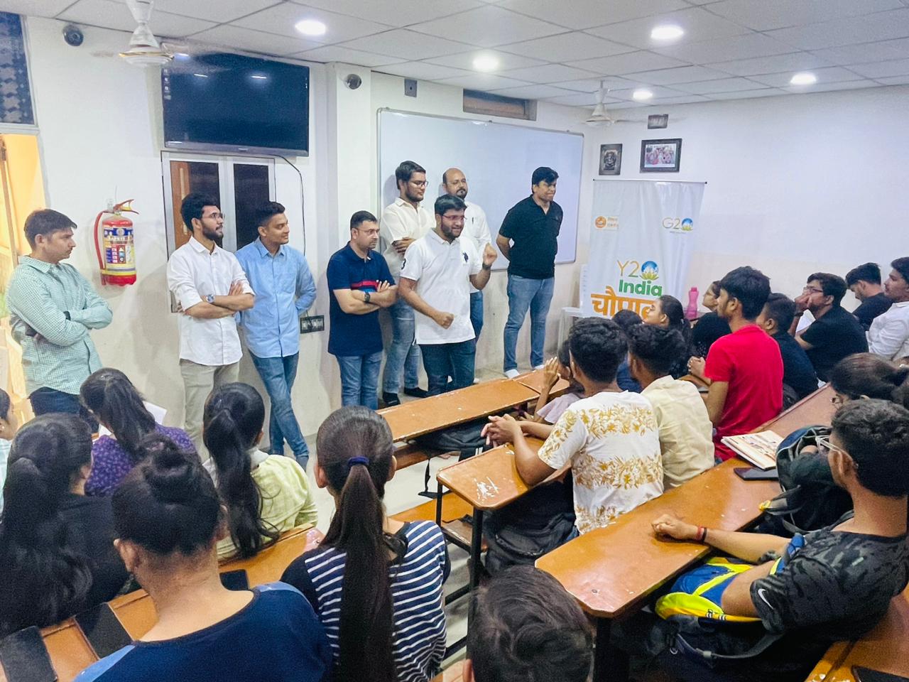 Varun Jhaveri (@Varun_Jhaveri) / Twitter Varun Jhaveri (@Varun_Jhaveri) / Twitter